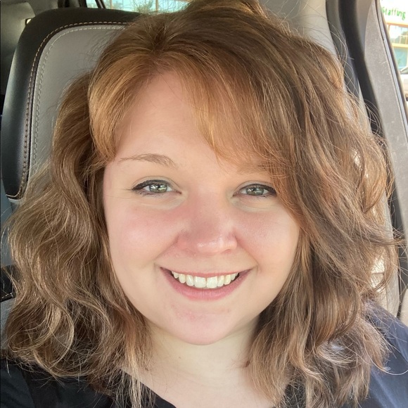 Ashley's Closet (@ashley_grace_16) | Poshmark